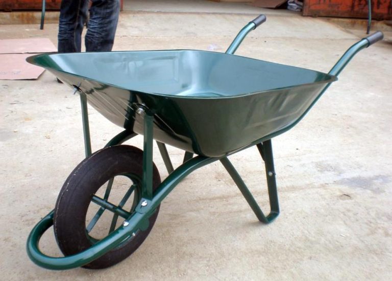 What Wheelbarrow Size Do you Need? [Wheelbarrow Sizing Guide ...