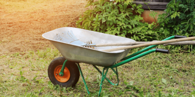 What Wheelbarrow Size Do you Need? [Wheelbarrow Sizing Guide ...