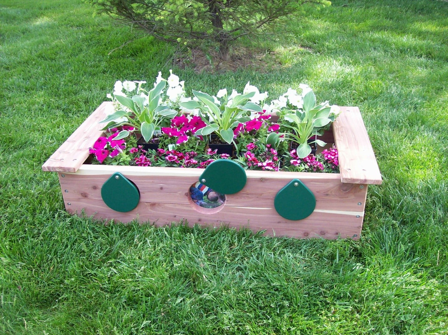 3 Reasons Why Having Holes in Garden Boxes & Pots Is Important ...