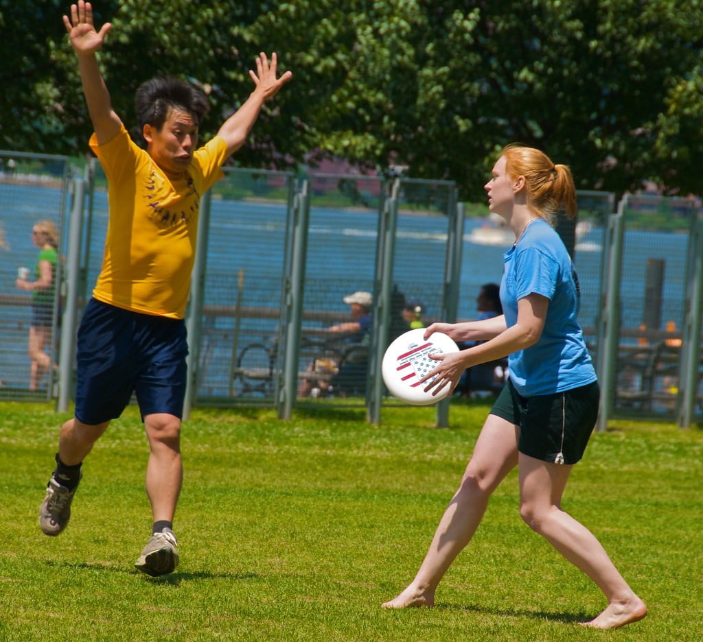 Ultimate Frisbee for Beginners: What You Need to Know to Get Started ...