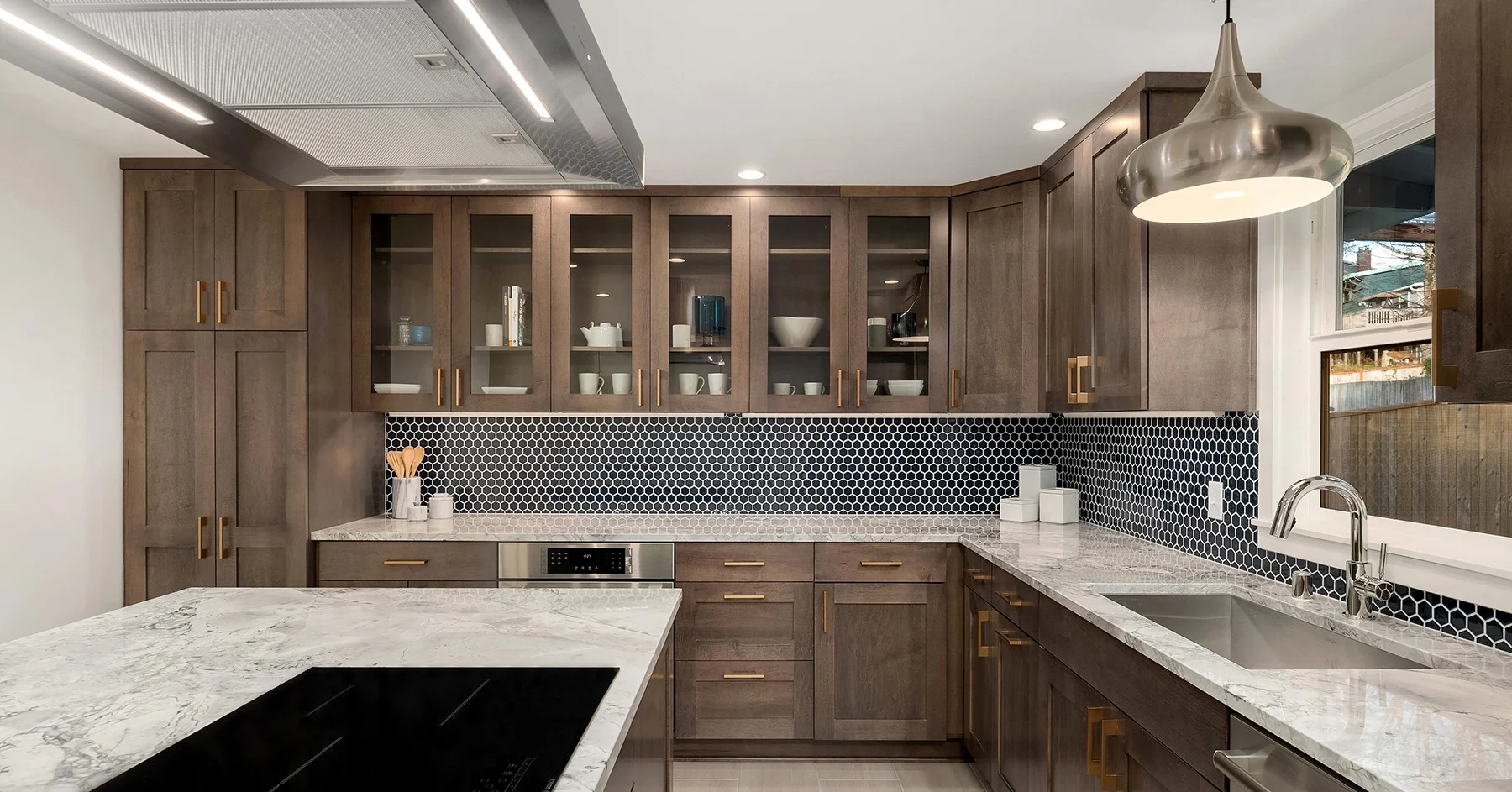 Walnut in Kitchen Design: Embracing Timeless Elegance and Versatility