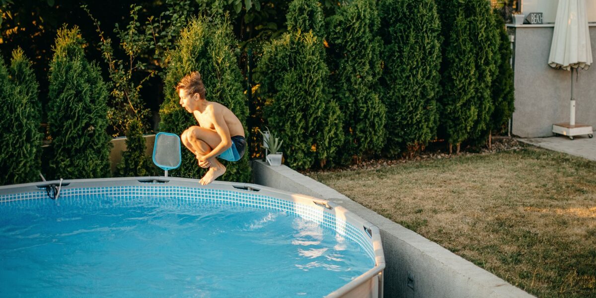 Can an above ground pool sit empty? - Organize With Sandy